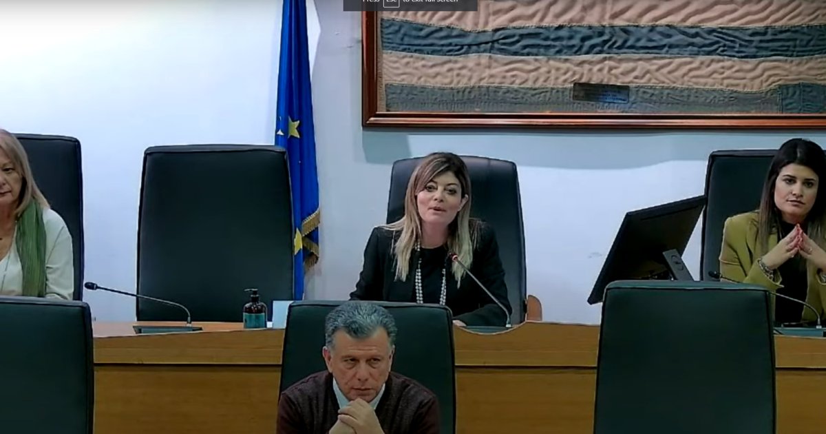 Πρόεδρος του Δημοτικού Συμβουλίου η Διονυσία Τελλή - Αντιπρόεδρος η κ ...