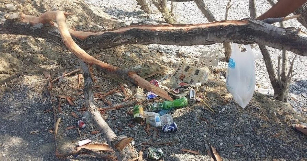 ΣΒΟΥΡΕΝΕΙΟ ΚΔΑΠμεΑ: Μην πετάτε ΣΚΟΥΠΙΔΙΑ στις παραλίες - Αυτές οι ...