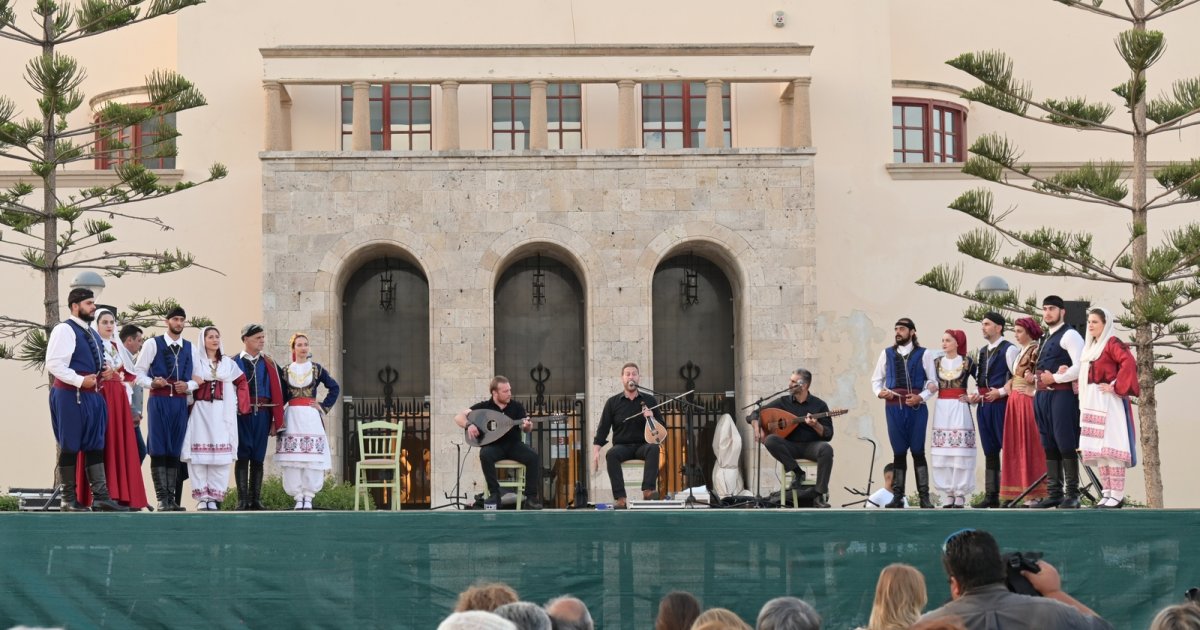 Ξεσήκωσαν τον κόσμο οι χορευτές του Ομίλου Βρακοφόρων Κρήτης και οι ...