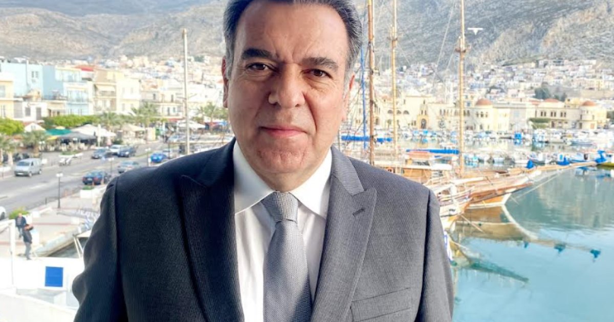 ΜΑΝΟΣ ΚΟΝΣΟΛΑΣ: Δύο σχολεία στην Κω, δύο στην Κάλυμνο και ένα στη Ρόδο ...