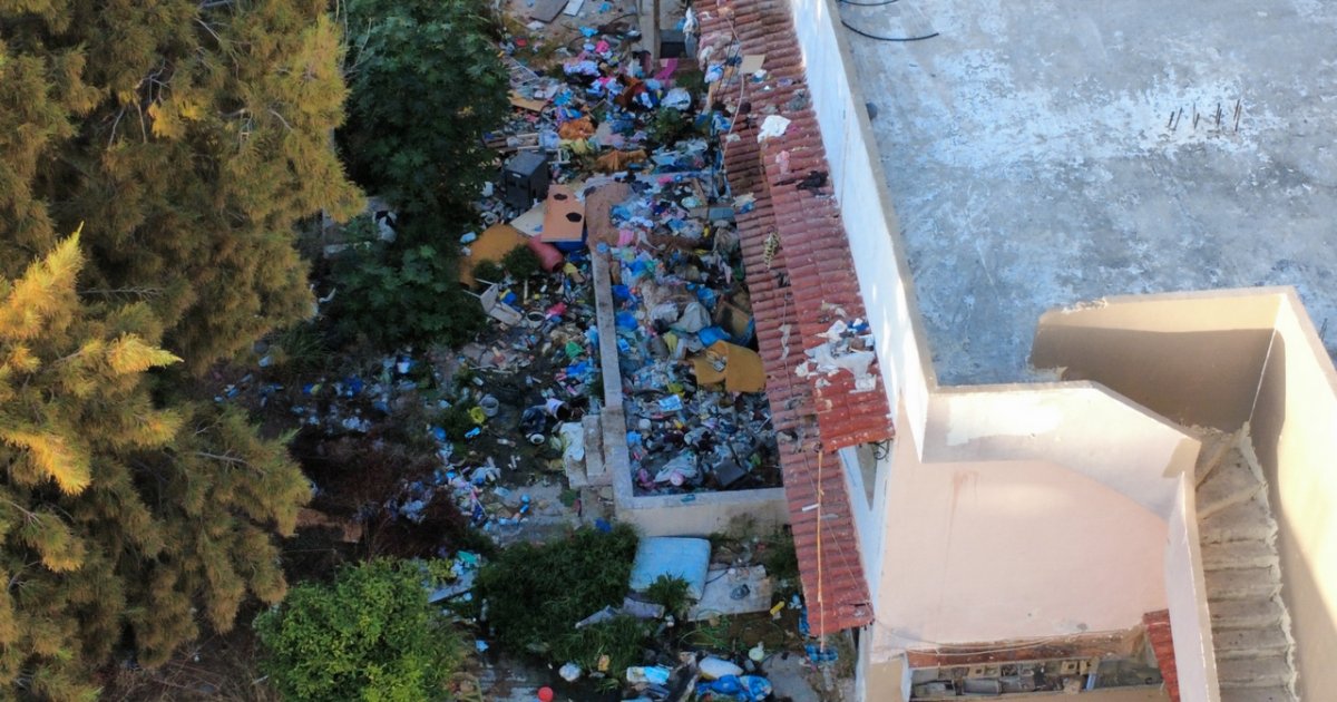 Τριτοκοσμικές συνθήκες στην περιοχή Λαγκάδα από Ρομά - Αγανακτισμένοι ...